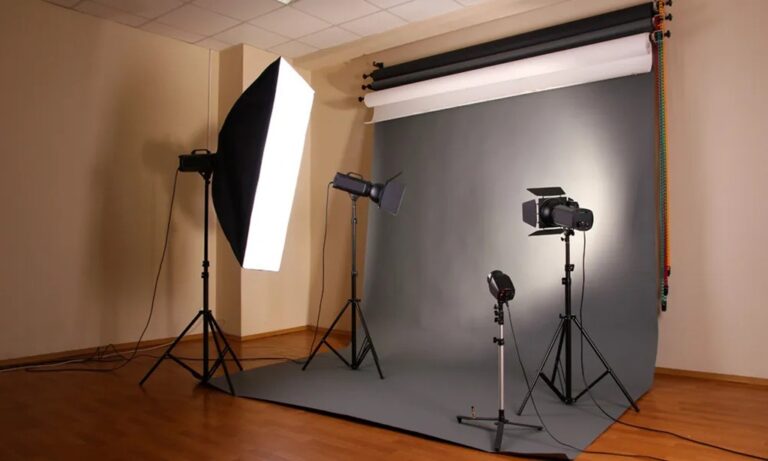 The Complete Guide to Photography Backdrop Roller Systems - The Magazine